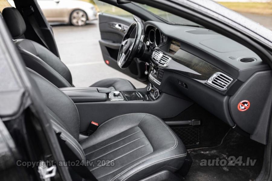 Black Mercedes-Benz CLS-Class 2011 in Tallinn, with an engine capacity of 3.00 L and mileage of 190 thousand km for 12900 €, photo 10 on AUTOMOTO.COM.LV