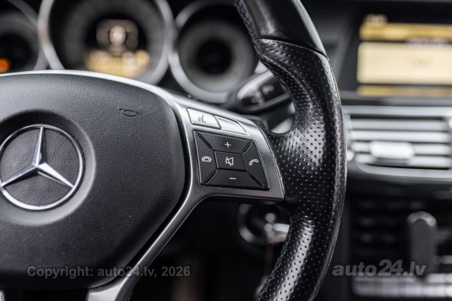 Black Mercedes-Benz CLS-Class 2011 in Tallinn, with an engine capacity of 3.00 L and mileage of 190 thousand km for 12900 €, photo 20 on AUTOMOTO.COM.LV