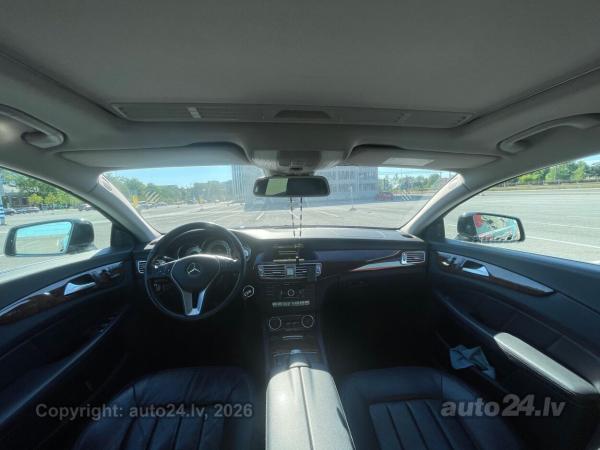 Melns Mercedes-Benz CLS-Class 2012 Tallina, ar dzinēja tilpumu 3.50 L un nobraukumu 182 tūkst. km par 15500 €, foto 7 vietnē AUTOMOTO.COM.LV