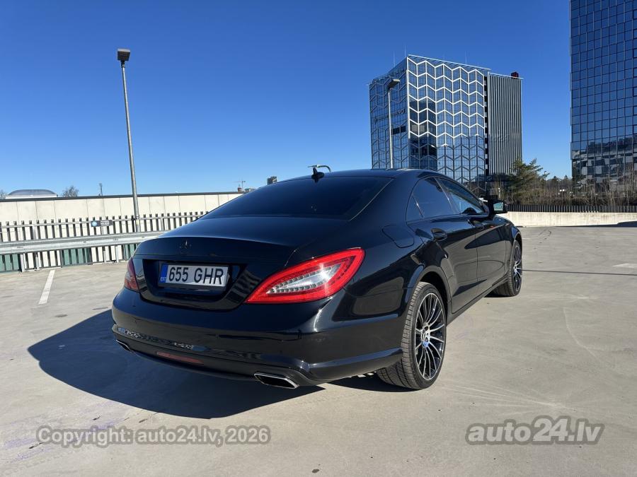Black Mercedes-Benz CLS-Class 2013 in Tallinn, with an engine capacity of 3.00 L and mileage of 249 thousand km for 11900 €, photo 17 on AUTOMOTO.COM.LV