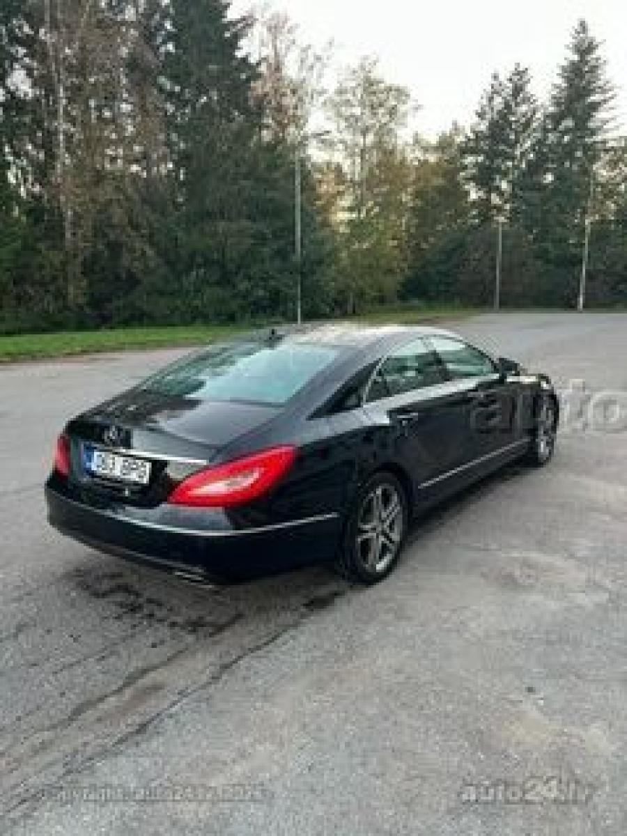 Black Mercedes-Benz CLS-Class 2014 in Tallinn, with an engine capacity of 2.10 L and mileage of 150 thousand km for 16500 €, photo 3 on AUTOMOTO.COM.LV