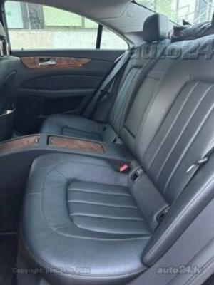 Black Mercedes-Benz CLS-Class 2014 in Tallinn, with an engine capacity of 2.10 L and mileage of 150 thousand km for 16500 €, photo 8 on AUTOMOTO.COM.LV
