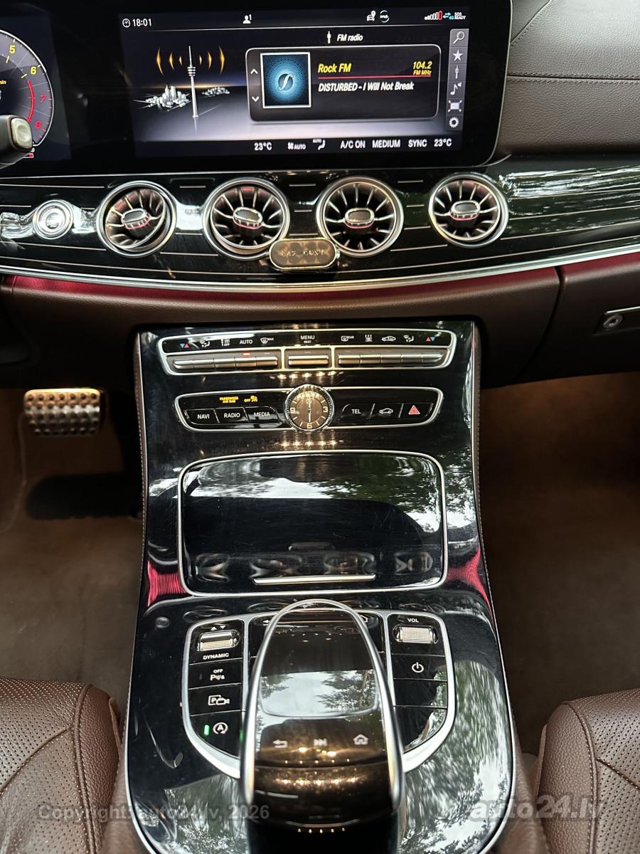 Melns Mercedes-Benz CLS-Class 2019 Tartu, ar dzinēja tilpumu 3.00 L un nobraukumu 128 tūkst. km par 39900 €, foto 9 vietnē AUTOMOTO.COM.LV