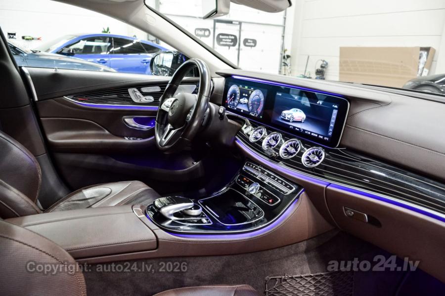 Melns Mercedes-Benz CLS-Class 2019 Tallina, ar dzinēja tilpumu 3.00 L un nobraukumu 135 tūkst. km par 40900 €, foto 11 vietnē AUTOMOTO.COM.LV
