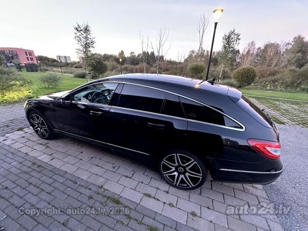Black Mercedes-Benz CLS-Class 2015 in Tartu, with an engine capacity of 3.00 L and mileage of 240 thousand km for 13999 €, photo 6 on AUTOMOTO.COM.LV