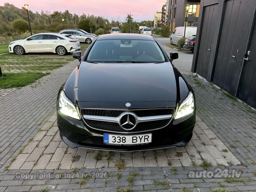 Black Mercedes-Benz CLS-Class 2015 in Tartu, with an engine capacity of 3.00 L and mileage of 240 thousand km for 13999 €, photo 8 on AUTOMOTO.COM.LV