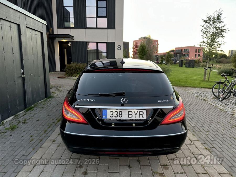 Black Mercedes-Benz CLS-Class 2015 in Tartu, with an engine capacity of 3.00 L and mileage of 240 thousand km for 13999 €, photo 9 on AUTOMOTO.COM.LV