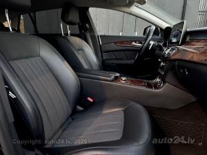Black Mercedes-Benz CLS-Class 2015 in Tartu, with an engine capacity of 3.00 L and mileage of 240 thousand km for 13999 €, photo 10 on AUTOMOTO.COM.LV