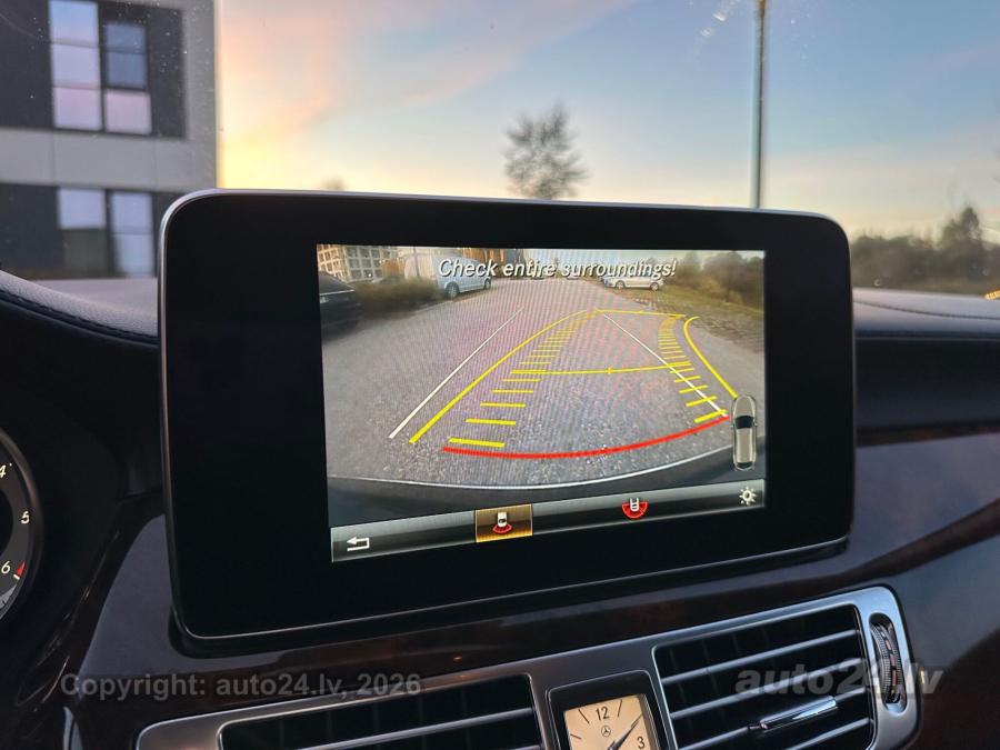 Black Mercedes-Benz CLS-Class 2015 in Tartu, with an engine capacity of 3.00 L and mileage of 240 thousand km for 13999 €, photo 18 on AUTOMOTO.COM.LV