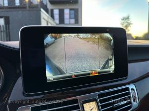 Black Mercedes-Benz CLS-Class 2015 in Tartu, with an engine capacity of 3.00 L and mileage of 240 thousand km for 13999 €, photo 19 on AUTOMOTO.COM.LV
