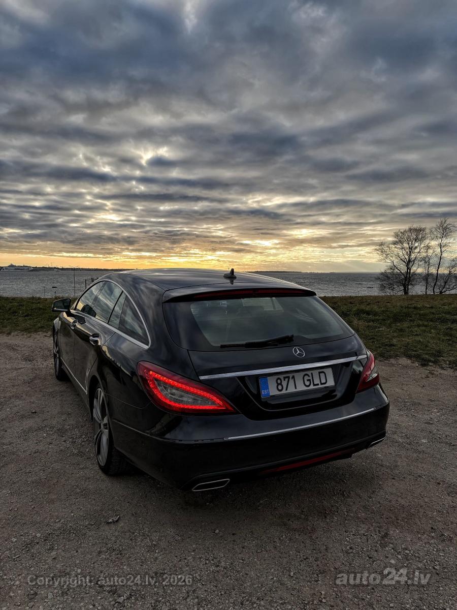Black Mercedes-Benz CLS-Class 2017 in Tallinn, with an engine capacity of 2.10 L and mileage of 215 thousand km for 13999 €, photo 7 on AUTOMOTO.COM.LV