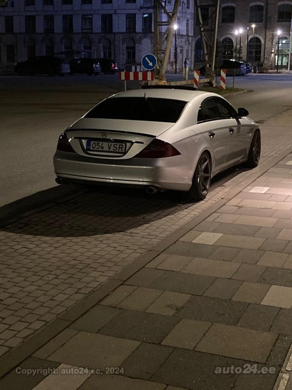 Pelēks Mercedes-Benz CLS-Class 2007 Tallina, ar dzinēja tilpumu 3.50 L un nobraukumu 197 tūkst. km par 9500 €, foto 11 vietnē AUTOMOTO.COM.LV