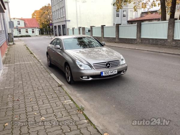 Grey Mercedes-Benz CLS-Class 2005 in Tallinn, with an engine capacity of 3.50 L and mileage of 355 thousand km for 2750 €, photo 2 on AUTOMOTO.COM.LV