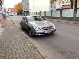 Pelēks Mercedes-Benz CLS-Class 2005 Tallina, ar dzinēja tilpumu 3.50 L un nobraukumu 355 tūkst. km par 2750 €, foto 3 vietnē AUTOMOTO.COM.LV