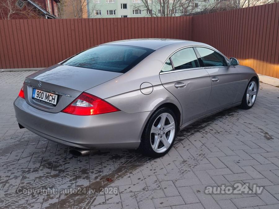 Pelēks Mercedes-Benz CLS-Class 2005 Viljandi, ar dzinēja tilpumu 3.50 L un nobraukumu 355 tūkst. km par 2999 €, foto 8 vietnē AUTOMOTO.COM.LV
