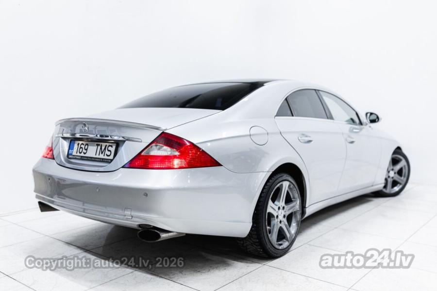Pelēks Mercedes-Benz CLS-Class 2006 Tallina, ar dzinēja tilpumu 3.00 L un nobraukumu 280 tūkst. km par 4997 €, foto 3 vietnē AUTOMOTO.COM.LV
