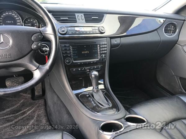 Pelēks Mercedes-Benz CLS-Class 2007 Tallina, ar dzinēja tilpumu 3.50 L un nobraukumu 101 tūkst. km par 12500 €, foto 10 vietnē AUTOMOTO.COM.LV