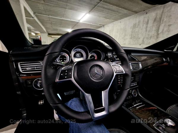 Grey Mercedes-Benz CLS-Class 2011 in Tallinn, with an engine capacity of 3.00 L and mileage of 189 thousand km for 18000 €, photo 11 on AUTOMOTO.COM.LV
