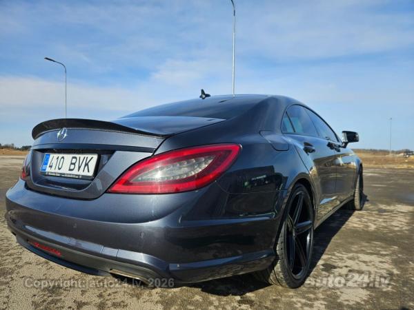 Grey Mercedes-Benz CLS-Class 2011 in Tallinn, with an engine capacity of 3.00 L and mileage of 195 thousand km for 19500 €, photo 6 on AUTOMOTO.COM.LV