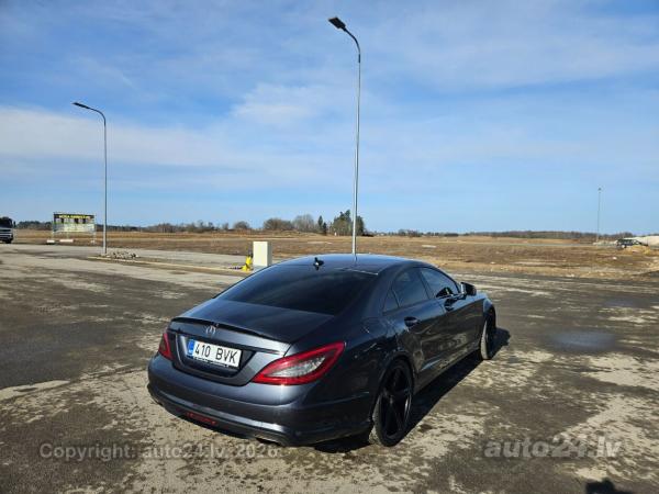 Pelēks Mercedes-Benz CLS-Class 2011 Tallina, ar dzinēja tilpumu 3.00 L un nobraukumu 195 tūkst. km par 19500 €, foto 5 vietnē AUTOMOTO.COM.LV