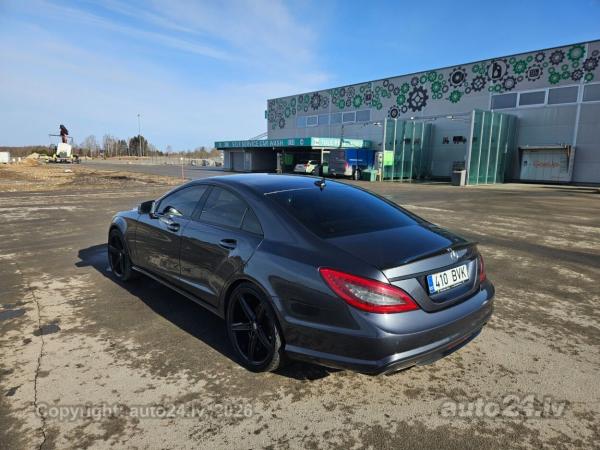 Pelēks Mercedes-Benz CLS-Class 2011 Tallina, ar dzinēja tilpumu 3.00 L un nobraukumu 195 tūkst. km par 19500 €, foto 8 vietnē AUTOMOTO.COM.LV
