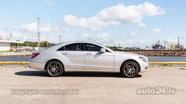 Grey Mercedes-Benz CLS-Class 2013 in Tallinn, with an engine capacity of 3.00 L and mileage of 222 thousand km for 18500 €, photo 4 on AUTOMOTO.COM.LV