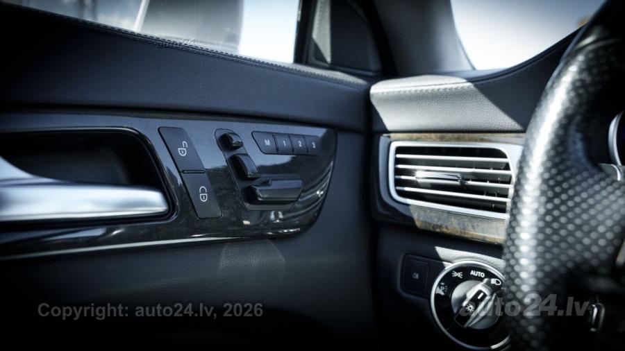 Pelēks Mercedes-Benz CLS-Class 2013 Tallina, ar dzinēja tilpumu 3.00 L un nobraukumu 222 tūkst. km par 18500 €, foto 12 vietnē AUTOMOTO.COM.LV