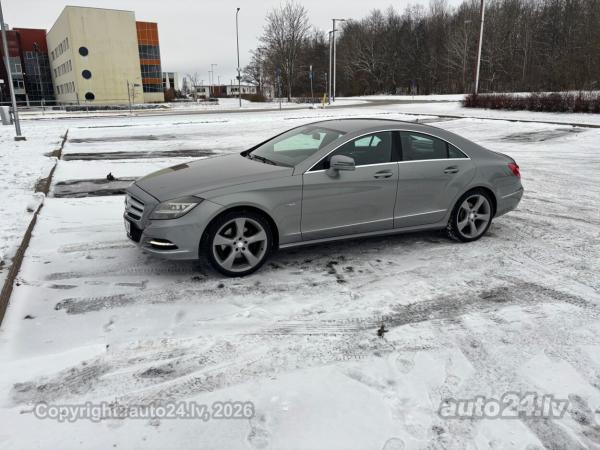 Pelēks Mercedes-Benz CLS-Class 2014 Tallina, ar dzinēja tilpumu 3.00 L un nobraukumu 221 tūkst. km par 12000 €, foto 1 vietnē AUTOMOTO.COM.LV