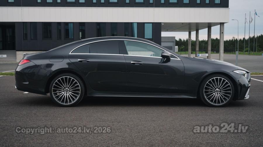 Grey Mercedes-Benz CLS-Class 2023 in Tallinn, with an engine capacity of 2.00 L and mileage of 45 thousand km for 64900 €, photo 8 on AUTOMOTO.COM.LV