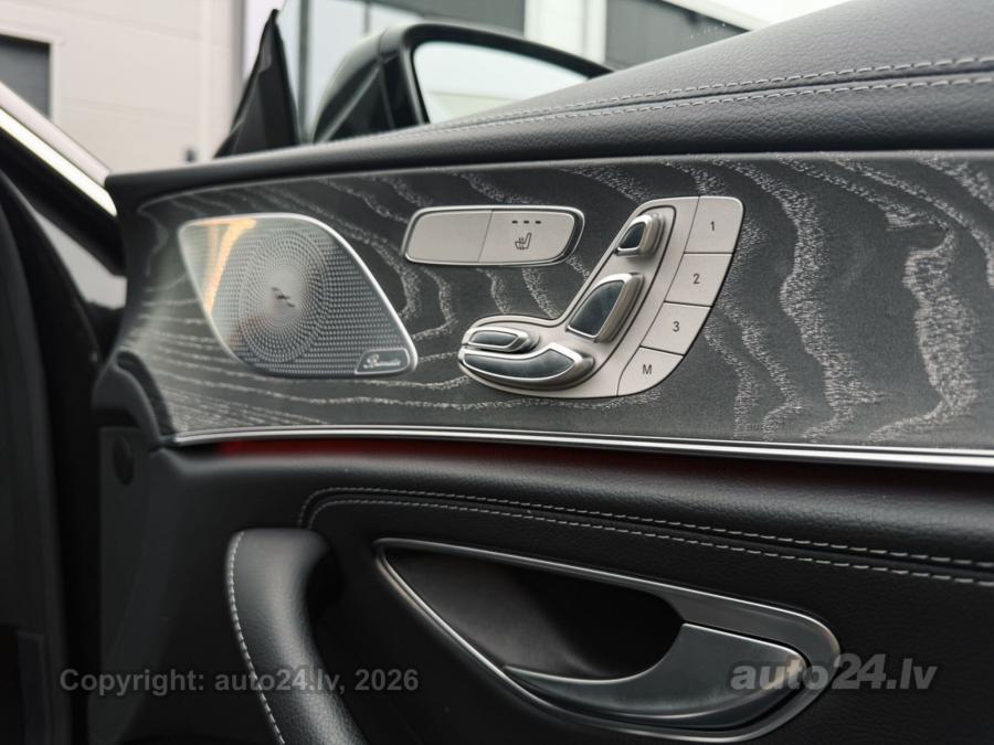 Grey Mercedes-Benz CLS-Class 2023 in Tallinn, with an engine capacity of 2.00 L and mileage of 45 thousand km for 64900 €, photo 28 on AUTOMOTO.COM.LV