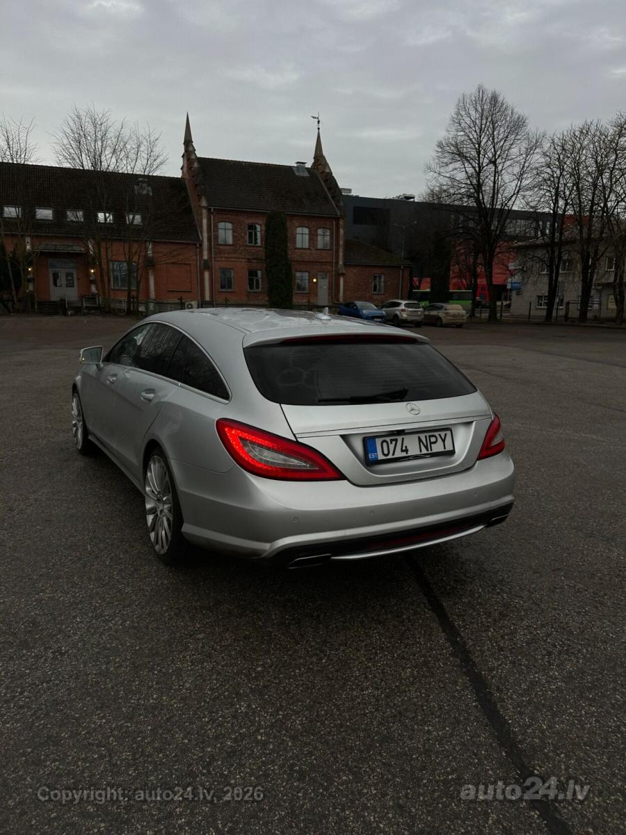 Grey Mercedes-Benz CLS-Class 2012 in Tallinn, with an engine capacity of 3.00 L and mileage of 285 thousand km for 13500 €, photo 4 on AUTOMOTO.COM.LV