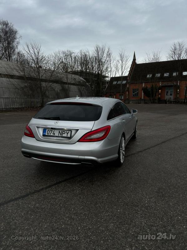 Pelēks Mercedes-Benz CLS-Class 2012 Tallina, ar dzinēja tilpumu 3.00 L un nobraukumu 285 tūkst. km par 13500 €, foto 5 vietnē AUTOMOTO.COM.LV