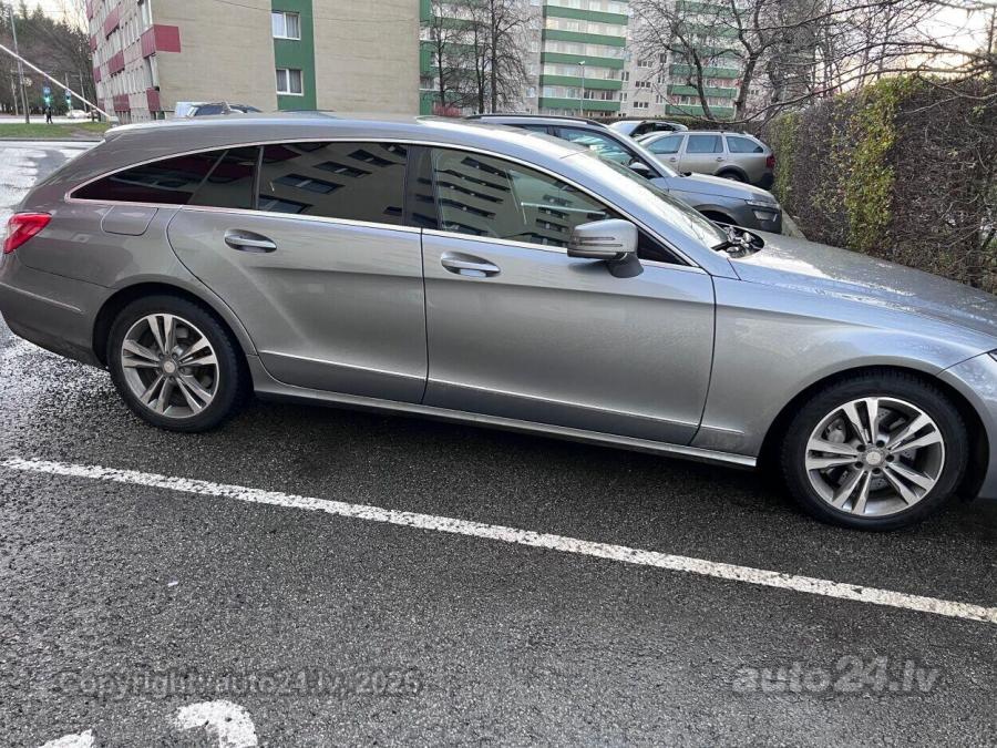 Pelēks Mercedes-Benz CLS-Class 2013 Tallina, ar dzinēja tilpumu 3.00 L un nobraukumu 252 tūkst. km par 14500 €, foto 5 vietnē AUTOMOTO.COM.LV