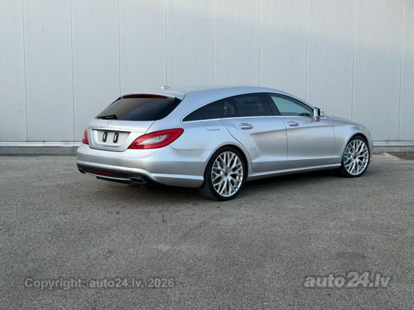 Grey Mercedes-Benz CLS-Class 2013 in Tartu, with an engine capacity of 3.00 L and mileage of 176 thousand km for 17500 €, photo 3 on AUTOMOTO.COM.LV