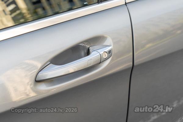 Pelēks Mercedes-Benz CLS-Class 2014 Tallina, ar dzinēja tilpumu 3.00 L un nobraukumu 223 tūkst. km par 17499 €, foto 9 vietnē AUTOMOTO.COM.LV
