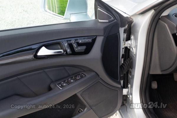 Grey Mercedes-Benz CLS-Class 2014 in Tallinn, with an engine capacity of 3.00 L and mileage of 264 thousand km for 14990 €, photo 8 on AUTOMOTO.COM.LV