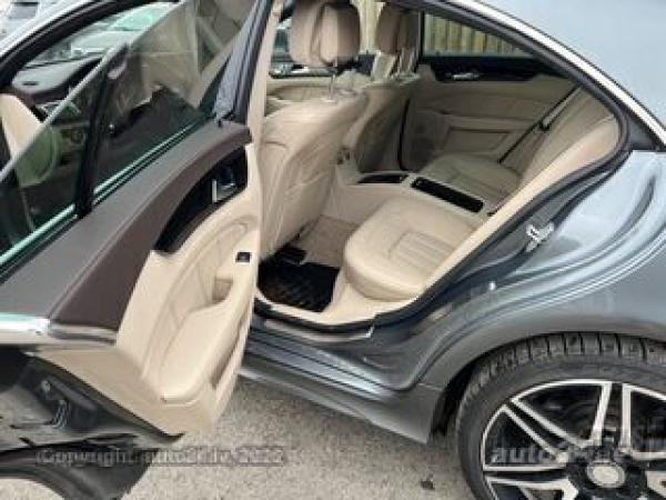 Mercedes-Benz CLS-Class 2015 Tallina, ar dzinēja tilpumu 3.00 L un nobraukumu 247 tūkst. km par 17000 €, foto 9 vietnē AUTOMOTO.COM.LV