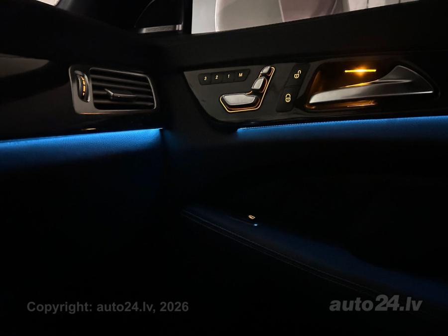 Mercedes-Benz CLS-Class 2015 Tallina, ar dzinēja tilpumu 3.00 L un nobraukumu 255 tūkst. km par 20000 €, foto 18 vietnē AUTOMOTO.COM.LV