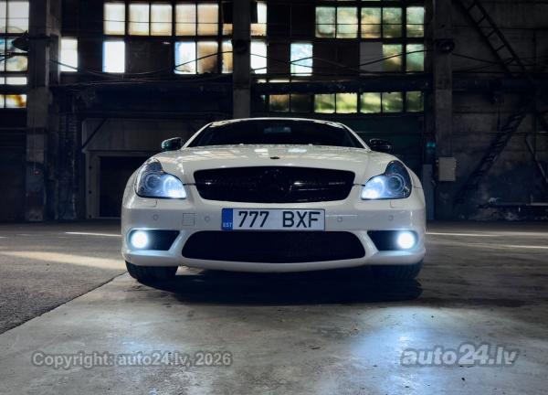 Balts Mercedes-Benz CLS-Class 2006 Tallina, ar dzinēja tilpumu 5.40 L un nobraukumu 124 tūkst. km par 24999 €, foto 4 vietnē AUTOMOTO.COM.LV