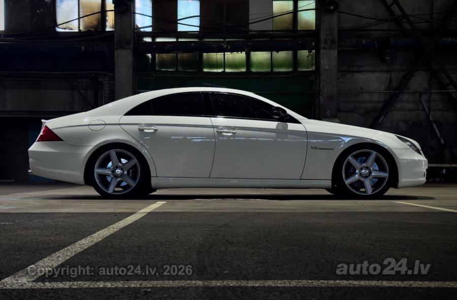 Balts Mercedes-Benz CLS-Class 2006 Tallina, ar dzinēja tilpumu 5.40 L un nobraukumu 124 tūkst. km par 24999 €, foto 10 vietnē AUTOMOTO.COM.LV