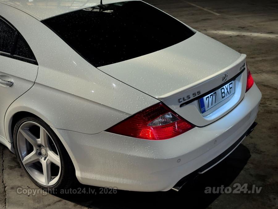 Balts Mercedes-Benz CLS-Class 2006 Tallina, ar dzinēja tilpumu 5.40 L un nobraukumu 124 tūkst. km par 24999 €, foto 15 vietnē AUTOMOTO.COM.LV