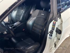 Balts Mercedes-Benz CLS-Class 2006 Tallina, ar dzinēja tilpumu 5.40 L un nobraukumu 124 tūkst. km par 24999 €, foto 23 vietnē AUTOMOTO.COM.LV