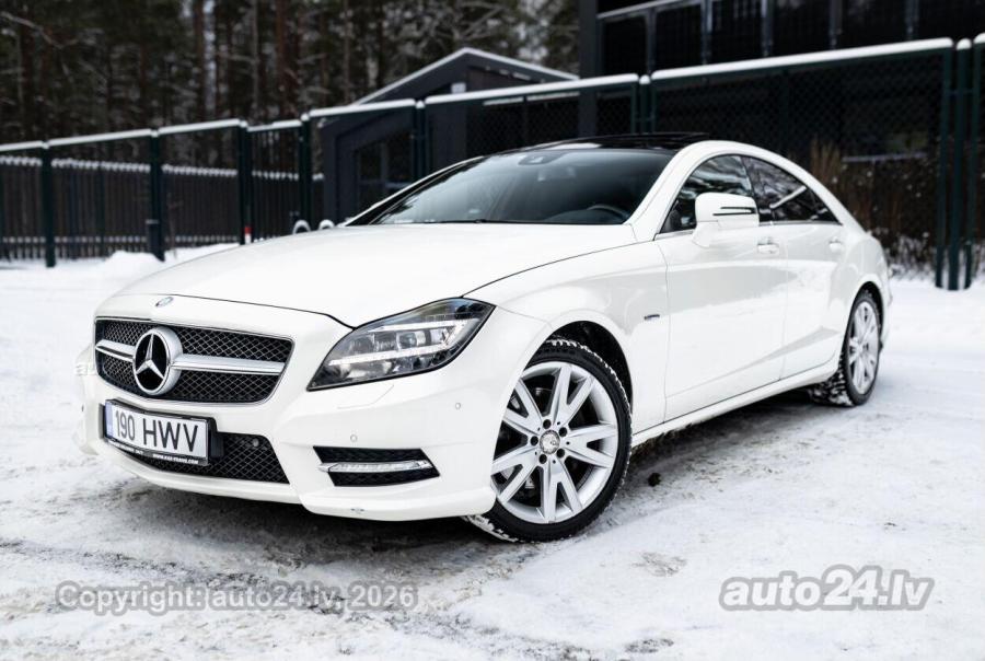 White Mercedes-Benz CLS-Class 2011 in Tallinn, with an engine capacity of 3.00 L and mileage of 320 thousand km for 10900 €, photo 3 on AUTOMOTO.COM.LV