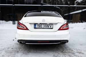 White Mercedes-Benz CLS-Class 2011 in Tallinn, with an engine capacity of 3.00 L and mileage of 320 thousand km for 10900 €, photo 5 on AUTOMOTO.COM.LV