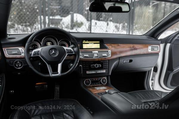 Balts Mercedes-Benz CLS-Class 2011 Tallina, ar dzinēja tilpumu 3.00 L un nobraukumu 320 tūkst. km par 10900 €, foto 10 vietnē AUTOMOTO.COM.LV