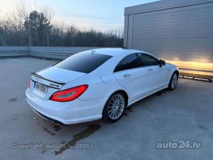 White Mercedes-Benz CLS-Class 2012 in Tallinn, with an engine capacity of 4.70 L and mileage of 163 thousand km for 15990 €, photo 2 on AUTOMOTO.COM.LV