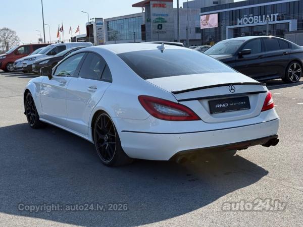 Balts Mercedes-Benz CLS-Class 2012 Tallina, ar dzinēja tilpumu 3.00 L un nobraukumu 329 tūkst. km par 12990 €, foto 4 vietnē AUTOMOTO.COM.LV