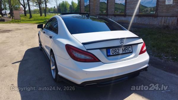 White Mercedes-Benz CLS-Class 2012 in Voru, with an engine capacity of 4.70 L and mileage of 270 thousand km for 1499 €, photo 5 on AUTOMOTO.COM.LV