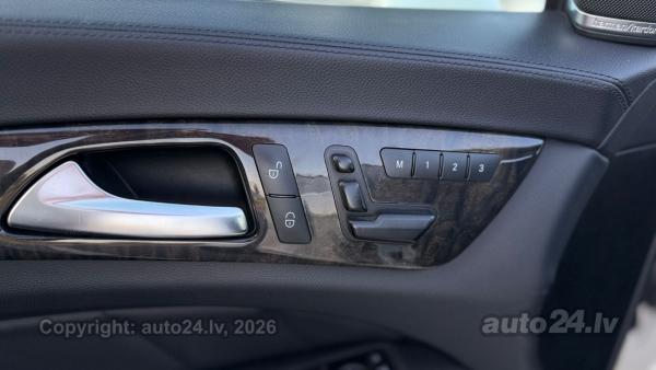 White Mercedes-Benz CLS-Class 2012 in Tallinn, with an engine capacity of 3.00 L and mileage of 420 thousand km for 9500 €, photo 9 on AUTOMOTO.COM.LV