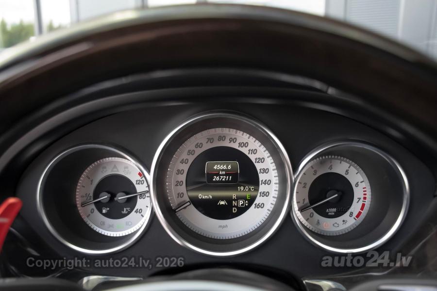 Balts Mercedes-Benz CLS-Class 2012 Tartu, ar dzinēja tilpumu 4.70 L un nobraukumu 267 tūkst. km par 9999 €, foto 19 vietnē AUTOMOTO.COM.LV